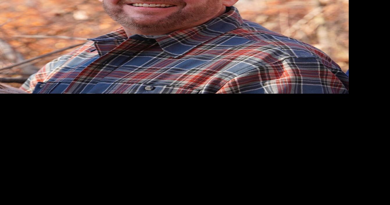 Whipple, 57, artist and friend | The Hole Scroll | jhnewsandguide.com