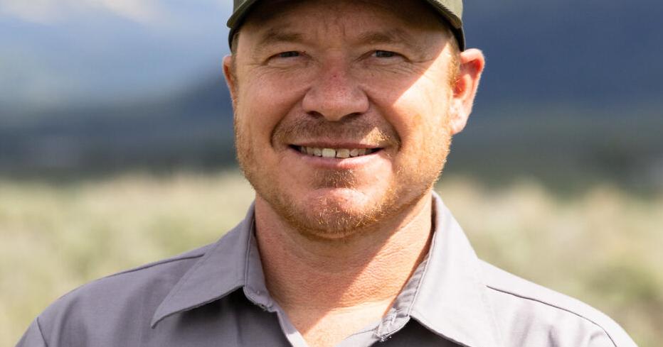 Dan Stahler to head Y'stone's Wolf Project | Local | jhnewsandguide.com