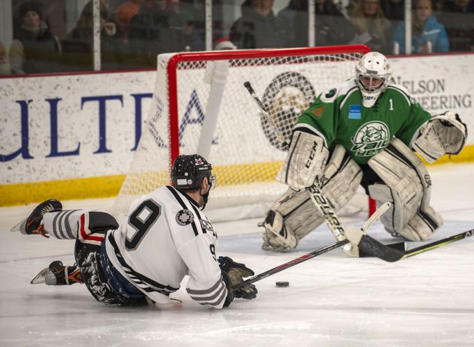 GALLERY: Moose hockey vs. Vail Yeti | Galleries | jhnewsandguide.com