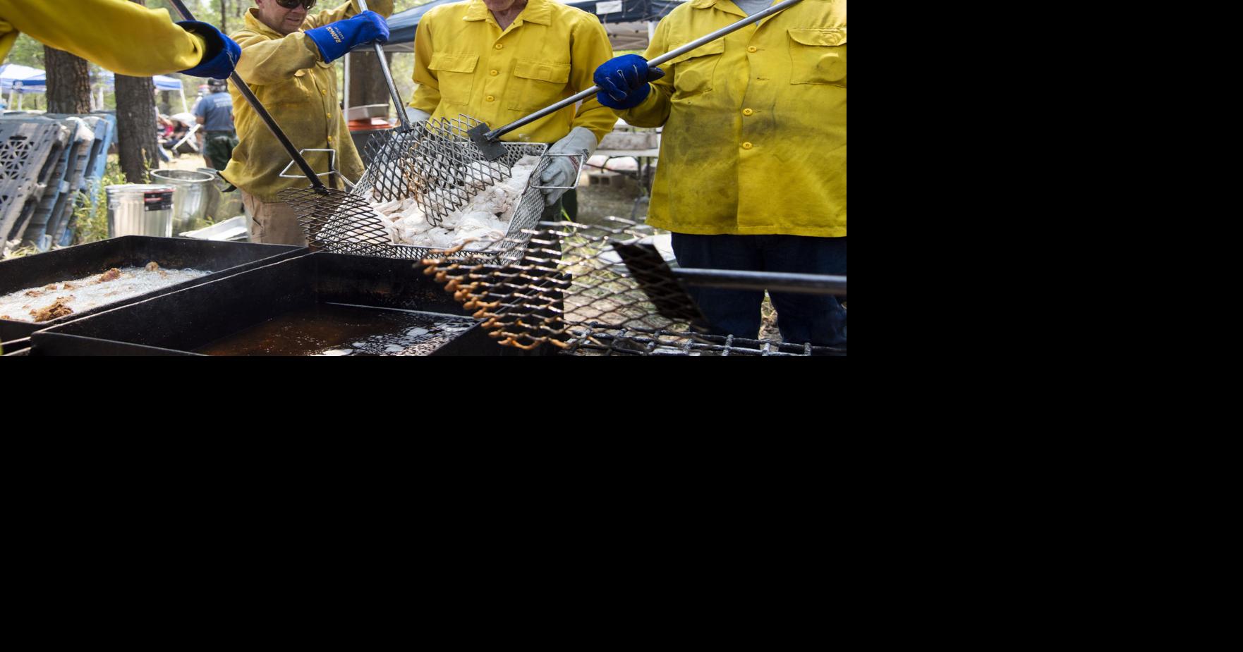 Chicken fry feeds community and firefighters | Local | jhnewsandguide.com