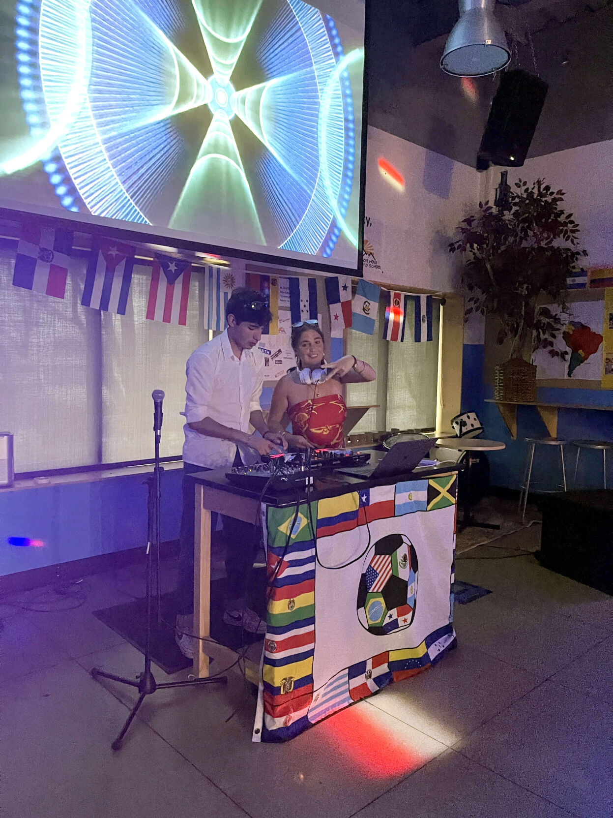 All-women DJs host rave tonight | Local | jhnewsandguide.com