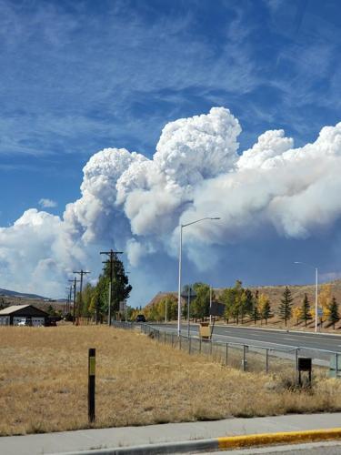 Winds whip Pack Trail Fire, evacuations in place | Local ...