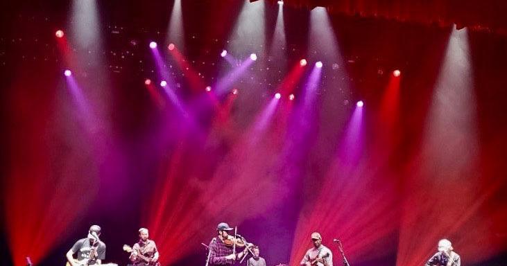 One Ton Pig 'brings the heat' to Center Lawn | Music | jhnewsandguide.com