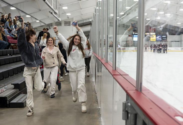 GALLERY: Moose crush Outlaws in home victory | Multimedia ...