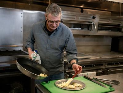 Celeb's chef now cooks for kids | Closeup | jhnewsandguide.com
