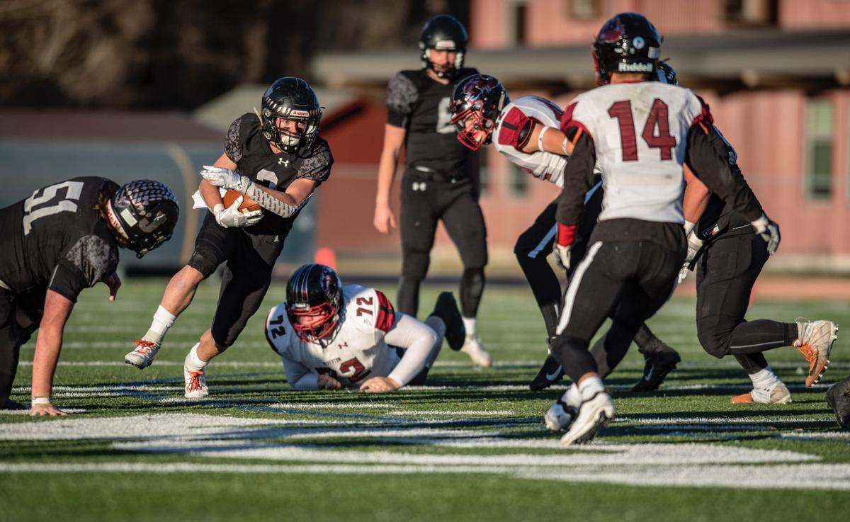 Broncs rebound, eject Riverton from 3A football quarterfinals | High ...