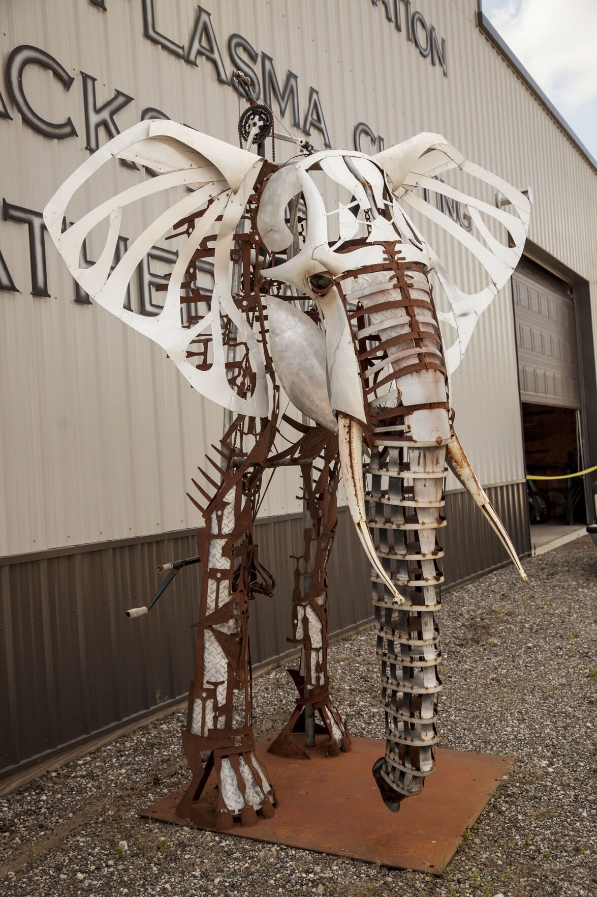 Scene Briefs: Touch a Truck returns, new exhibit by sculptor Iler at ...