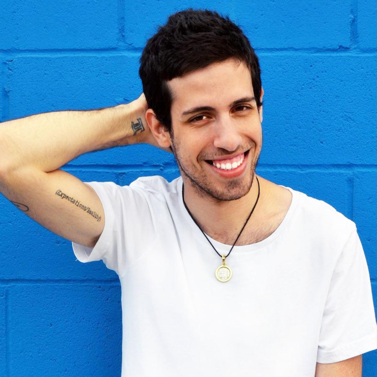 YA novelist talks life and literature tonight | Local | jhnewsandguide.com