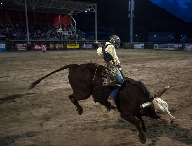 Traveling partners battle for bull riding title at Jackson Hole Rodeo ...