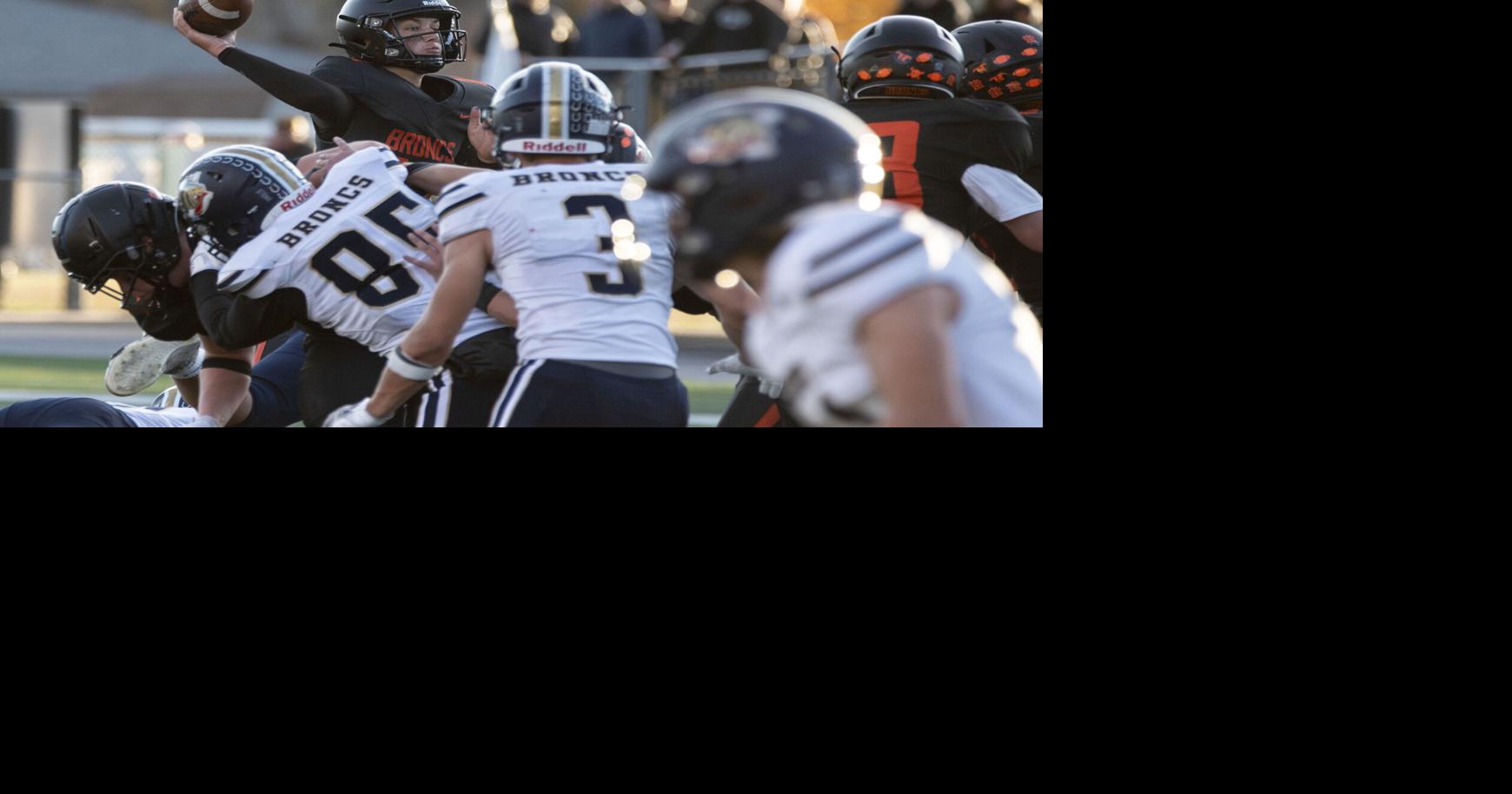 Broncs near playoffs with Evanston win | High School Sports ...