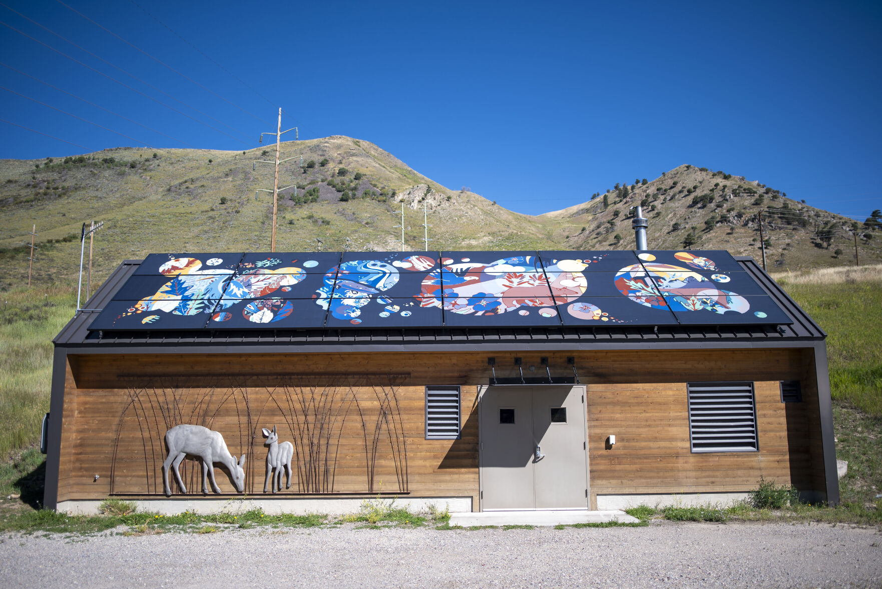 Innovative artwork helps power town pump house | The Hole Scroll ...