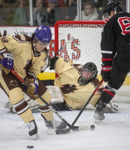 Moose sweep Boston, run streak to 6 in row | Sports Features ...