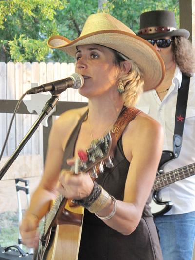 Quenby brings WOW factor to Silver Dollar | Music | jhnewsandguide.com