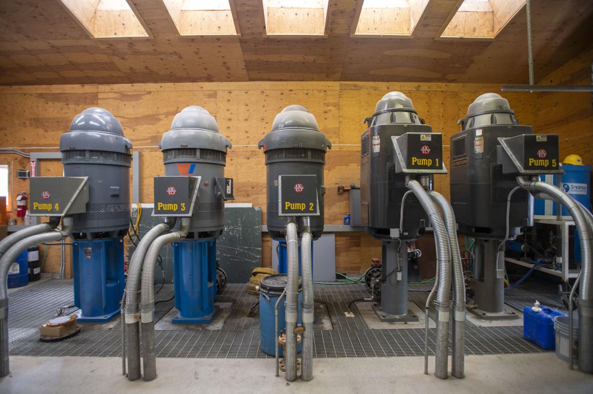 Snowmakers help out Mother Nature | Features | jhnewsandguide.com