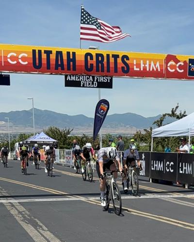 Open Range cyclists team up in crits races | Outdoors | jhnewsandguide.com