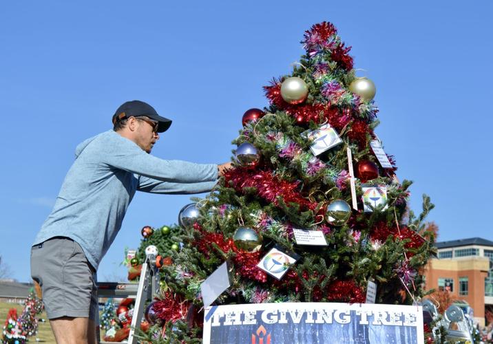 The Giving Tree returns for second year of holiday generosity | Local ...