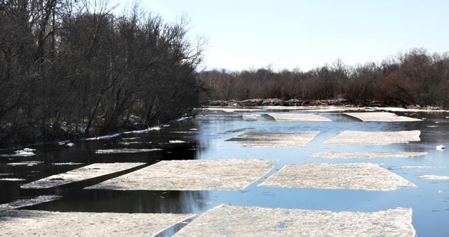 Nolichucky River Ice Floe | | johnsoncitypress.com