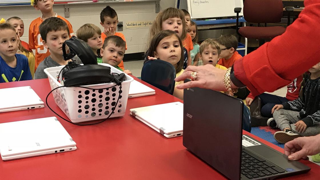 Liberty Bell Middle School Students Set To Get New Chromebooks News liberty-bell-middle-school-students-set-to-get-new-chromebooks-news