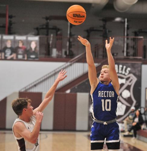 Rabjohn scores 29 as Cougars top Rebels | Sports | jonesborosun.com