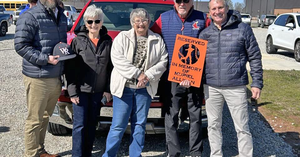 Bobcats dedicate parking spot to long-time athletic supporter | Times ...
