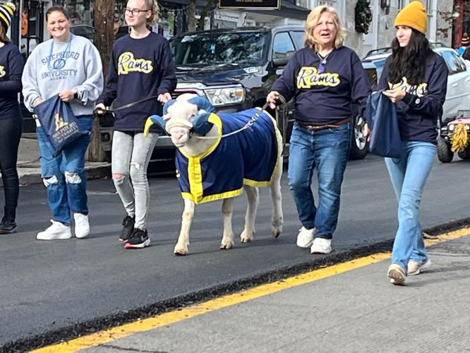 Shepherd University Homecoming continues traditional parade | Journal ...