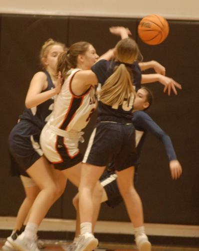 Bulldogs sweat out win over Patriots | Journal-news | journal-news.net