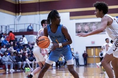 No. 8 Hedgesville holds off late surge by No. 7 Jefferson, Eagles upset Cougars 66-56 on road ...