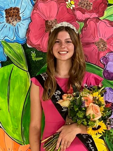 Amelia Dugan crowned Miss Berkeley County Youth Fair | Journal-news ...