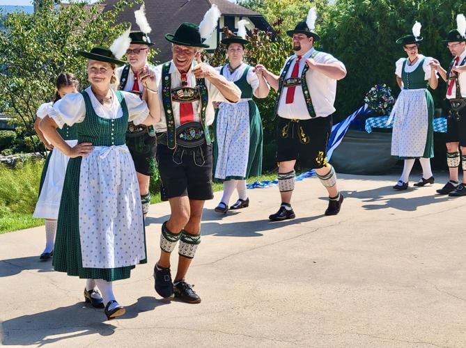 oktoberfest dancing