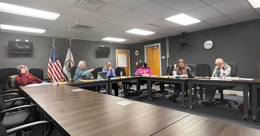 Jefferson BOE meeting on policy manual sparks controversy | Journal ...