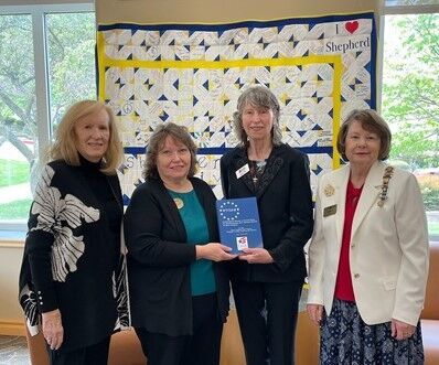 DAR Donates Book to Scarborough Library | Journal-news | journal-news.net