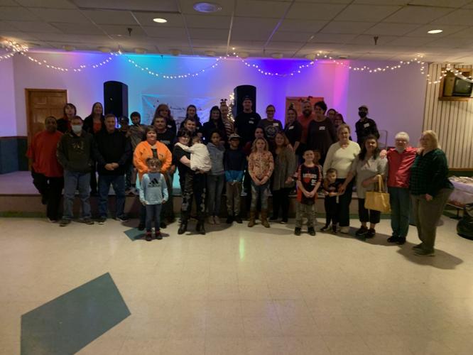 Harvest Lighthouse Ministries serves hundreds of free Thanksgiving ...