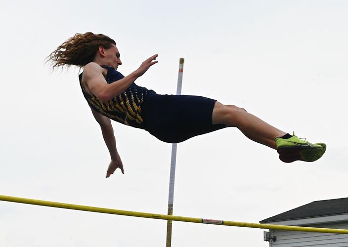 Gagum soars to new heights for the Eagles | Journal-news | journal-news.net