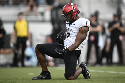 Bearcat LB Bartlett Welcomes Former WVU Teammates To Town | Journal ...