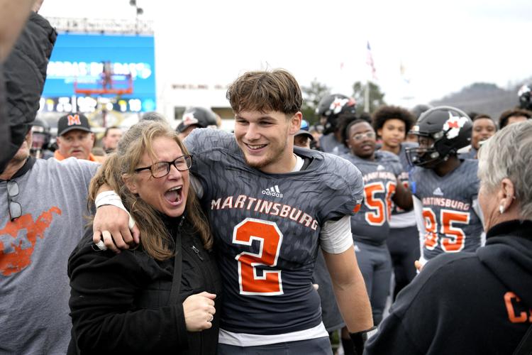 Martinsburg wins 10th state football title | Journal-news | journal ...