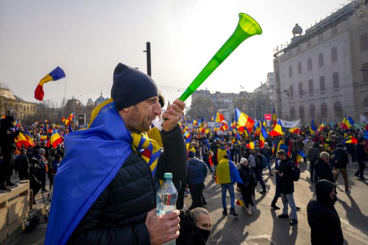 Tens of thousands protest in Romania's capital against annulled ...