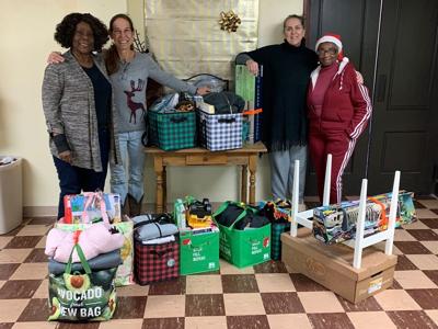Lions Club gives annual gift baskets | Journal-news | journal-news.net