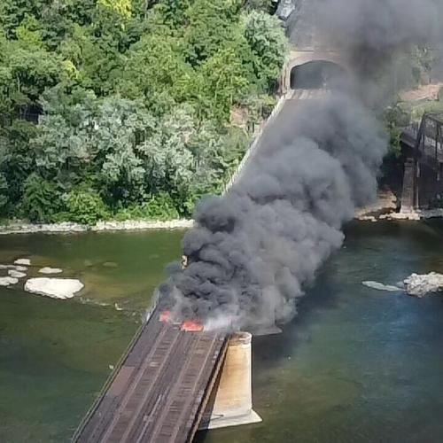 Fire breaks out on railroad bridge at Harpers Ferry | Journal-news ...