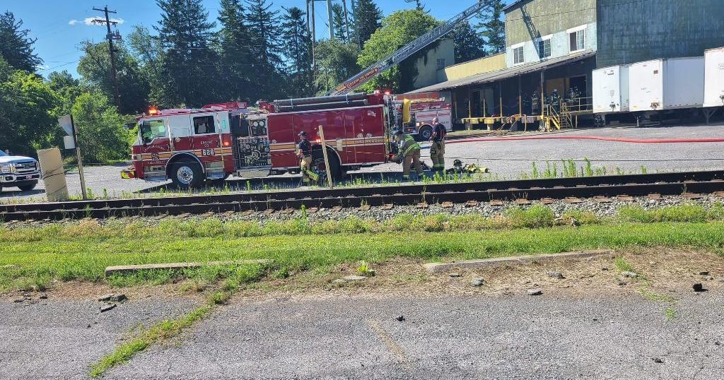 Fire damages Ox Paperboard in Halltown | | journal-news.net