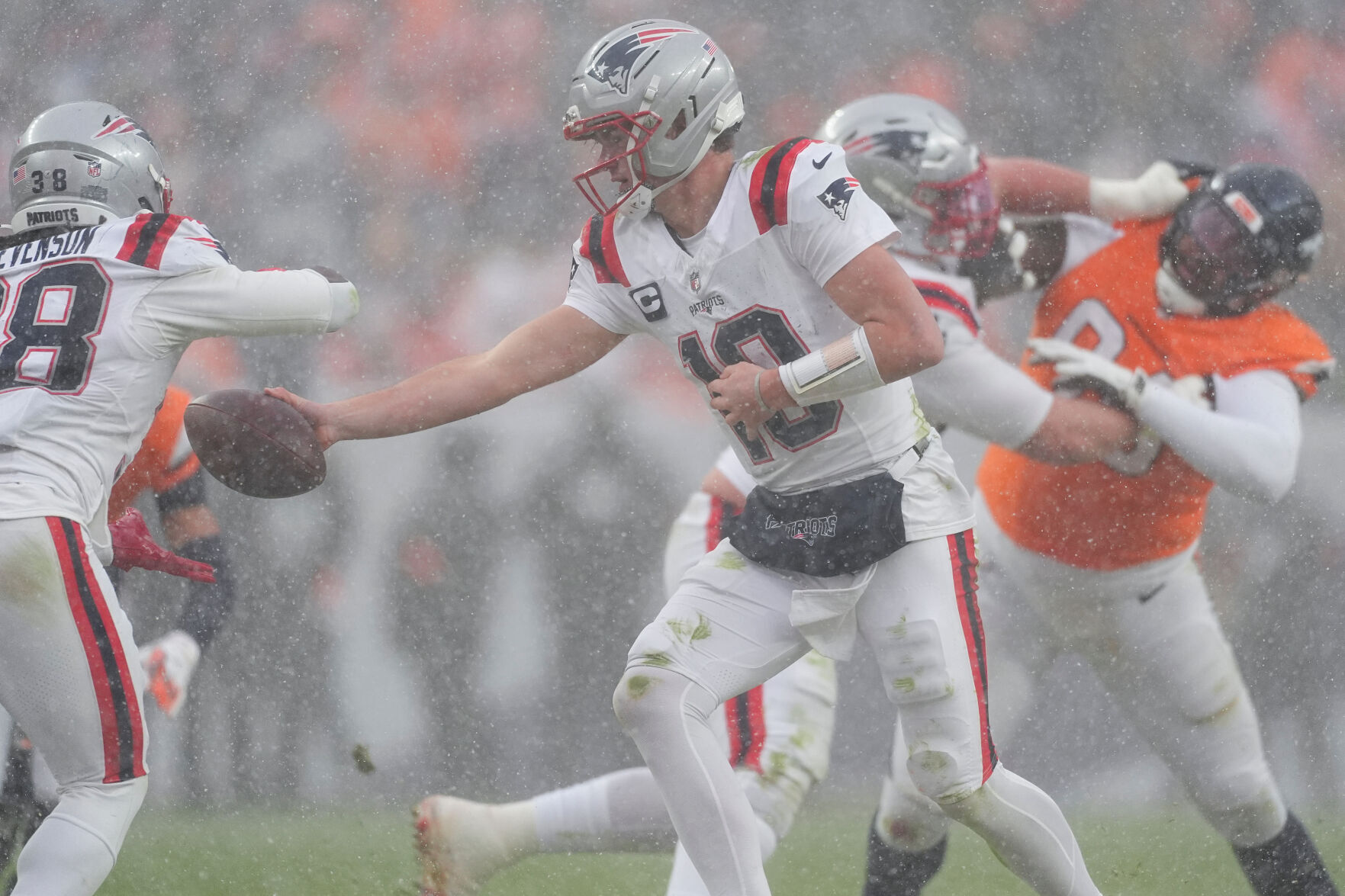 Patriots punch ticket to 12th Super Bowl with gritty 10-7 win over ...