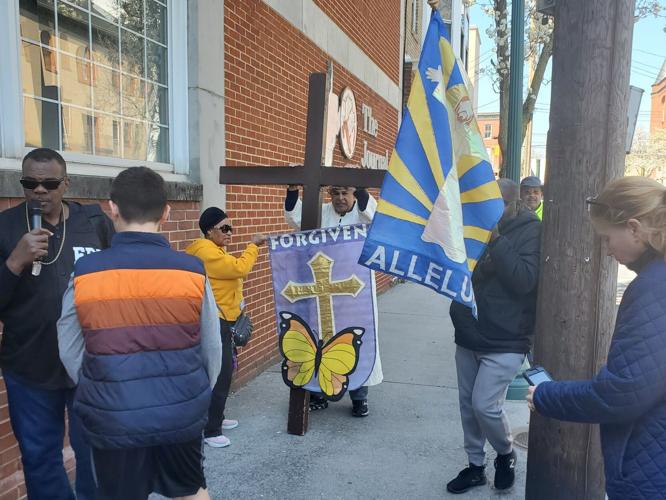 Christians mark Good Friday with annual Cross Walk | Journal-news ...