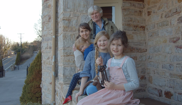 Keys to Berkeley Springs castle change hands | Journal-news | journal ...