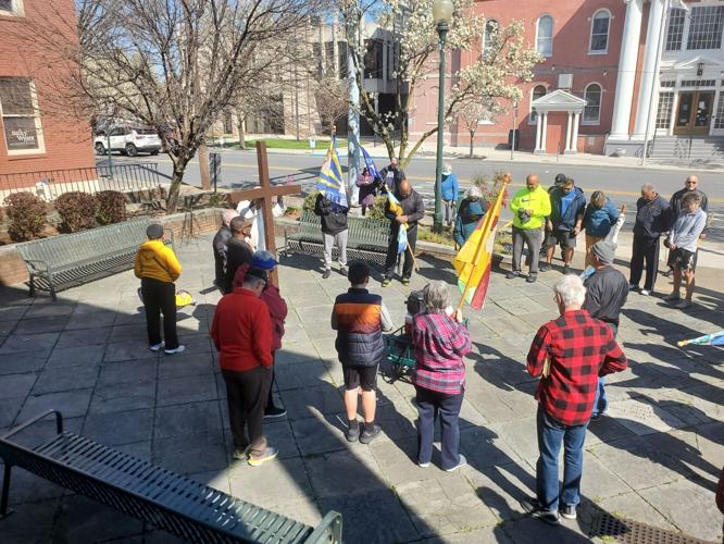 Christians mark Good Friday with annual Cross Walk | Journal-news ...