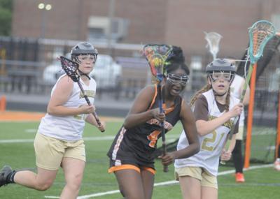 Henry, Bulldogs 'sock' it to John Marshall | Journal-news | journal ...