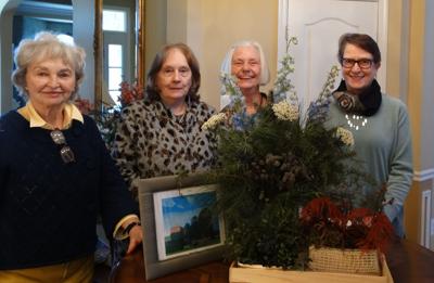 Shenandoah Garden Club presents floral arrangement project | Journal ...