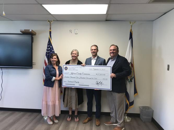 State Treasurer presents unclaimed property checks to Jefferson County ...