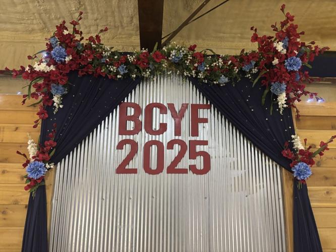Cheyanne Minnick-Buhrts crowned Miss Berkeley County Youth Fair 2025 ...
