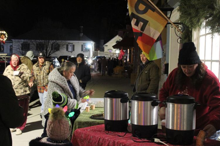 Hot Cocoa Crawl draws hundreds to Berkeley Springs businesses | Journal ...