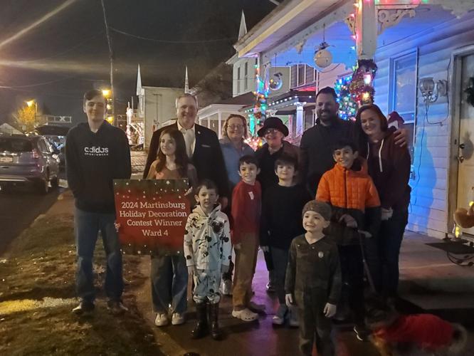 12-year-old girl named Mayor for the day for lighting up neighborhood ...