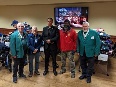 Veterans receive $15k in cold weather clothing at annual Sweats for ...